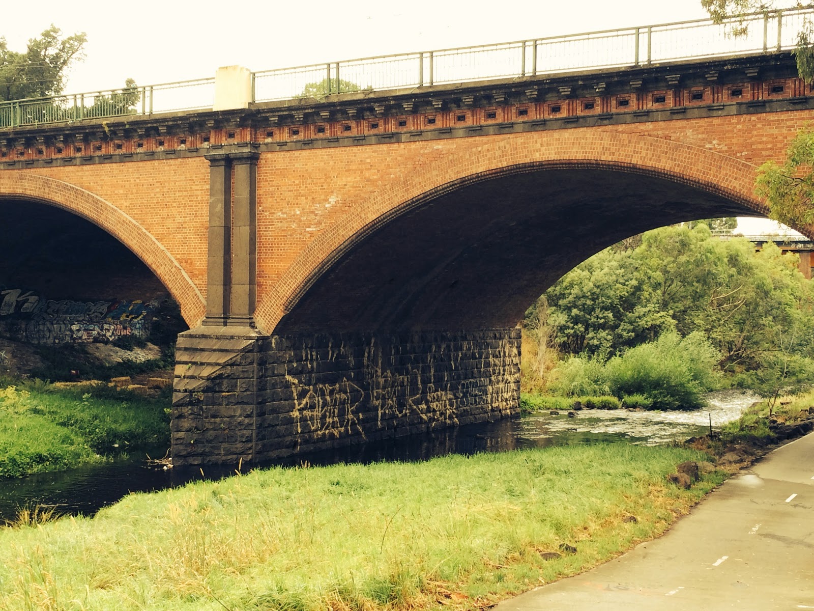 humanities researcher: My Year with Bluestone: High St Bridge, Clifton Hill